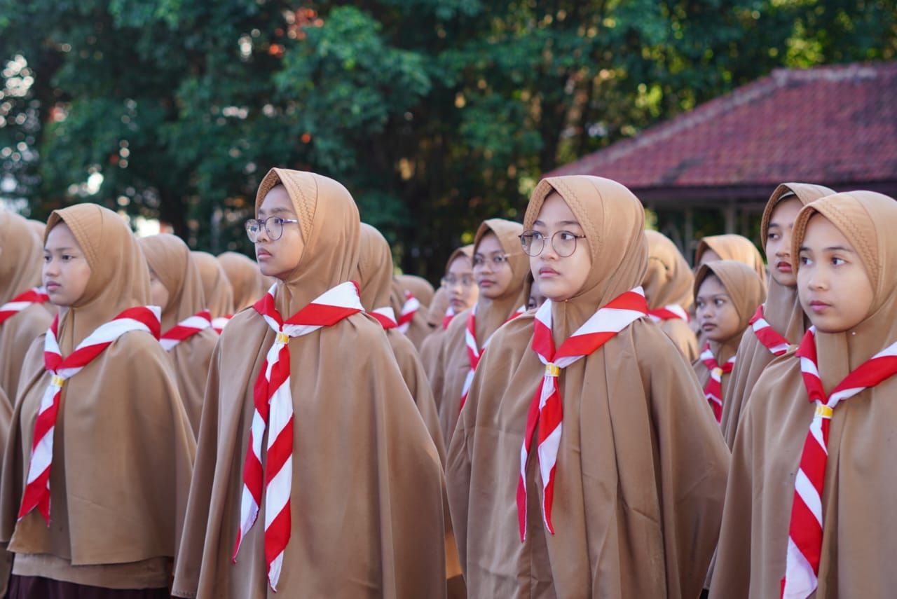 Semarak Hari Pramuka Nasional ke-64 di Ar-Rohmah Putri: Kolaborasi ...