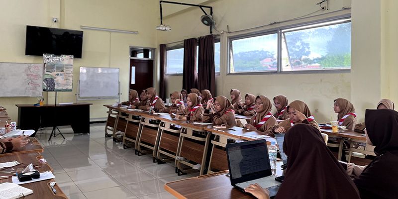 Ar-Rohmah Putri Gelar Presentasi R-STEAM untuk Dukung Implementasi ...